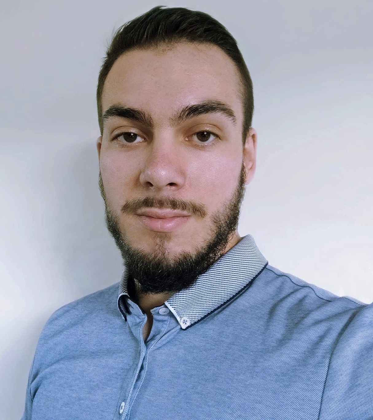 Dylan Travers - AdminSys / Développeur Freelance